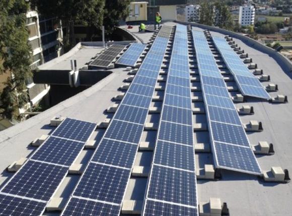 Flat-roof mounting system for modules with lengths of 1,500 to 2,000mm