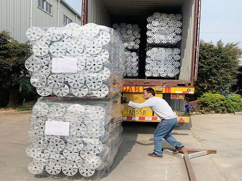 Revolutionizing Solar Energy with Helical Piles - angelssolar